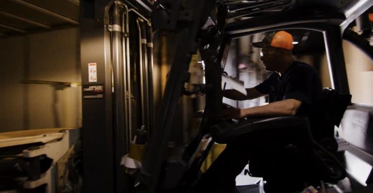 Innovative Industrial Packaging That Moves the World | Greif